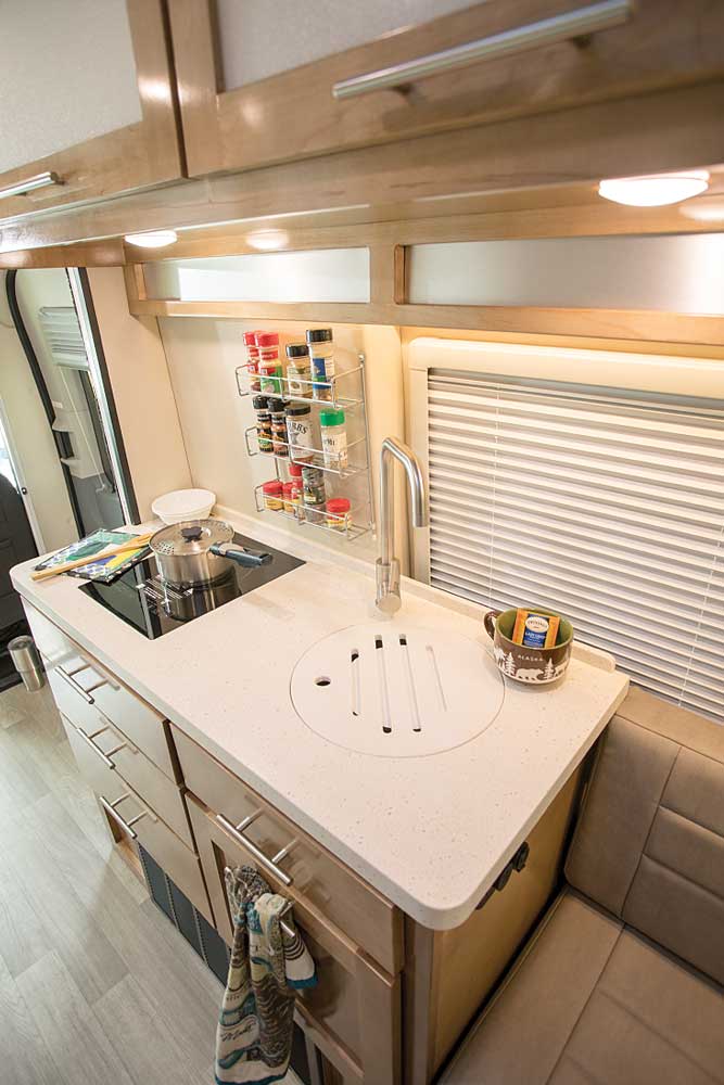 Coachmen Beyond 22C is Nimble and Loaded