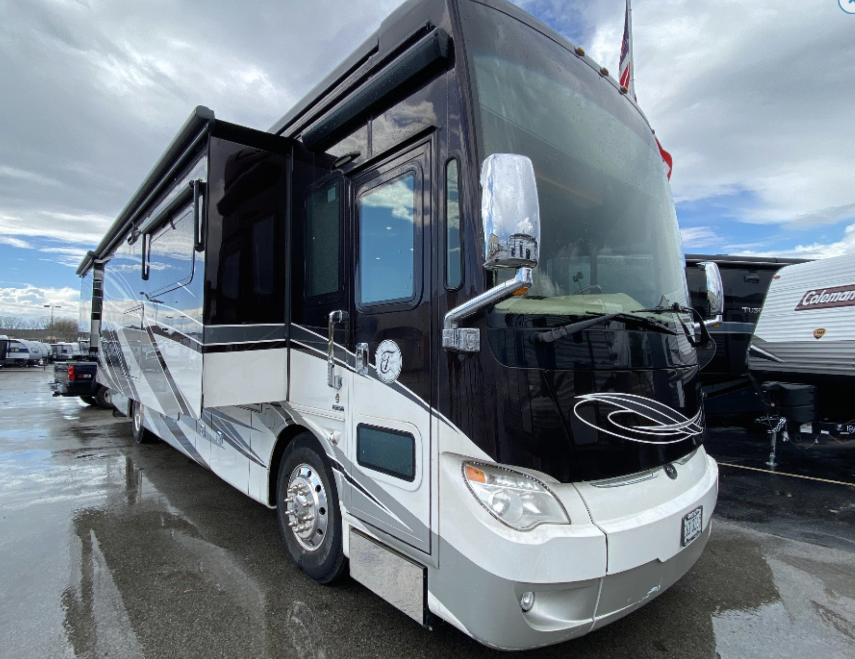 The Best RVs for Full-Time Living - RV.com