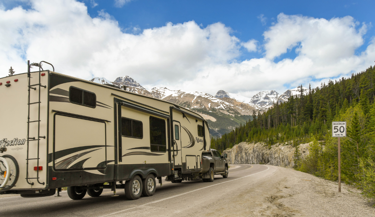 8 Things to Consider When Buying a Fifth-Wheel - RV.com