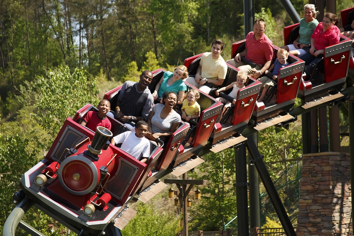 Book These Campgrounds Near Amusement Parks for Spring Break - RV.com