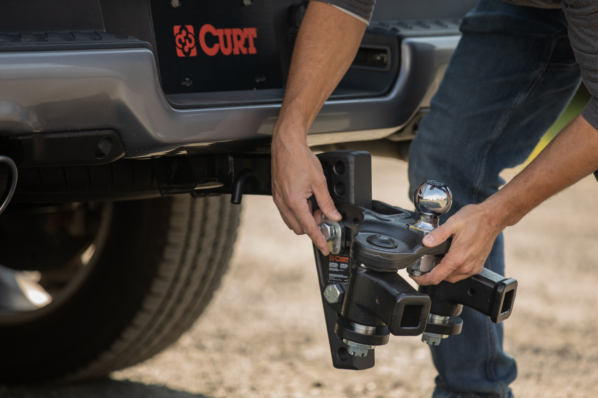 The Curt TruTrack Weight Distribution System Makes Towing Easier and ...