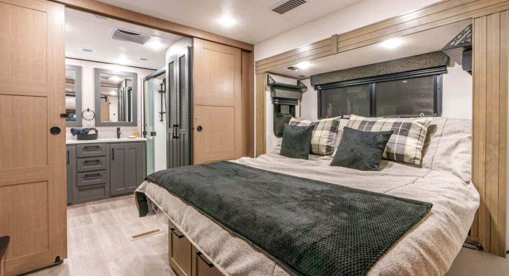 The Best Fifth-Wheel RVs for 2026