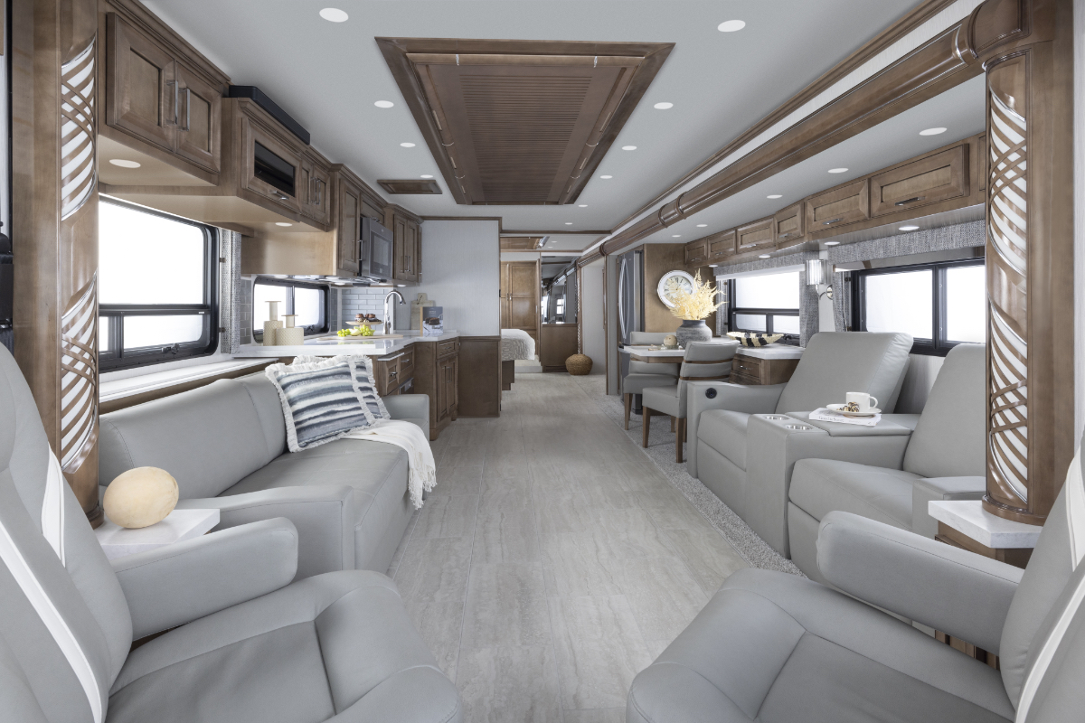 Newmar Unveils Stunning All-New Ventana, London Aire, and Super Star ...