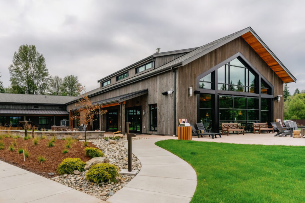 Washington’s Angel of the Winds Resort: Creature Comforts, Casino ...