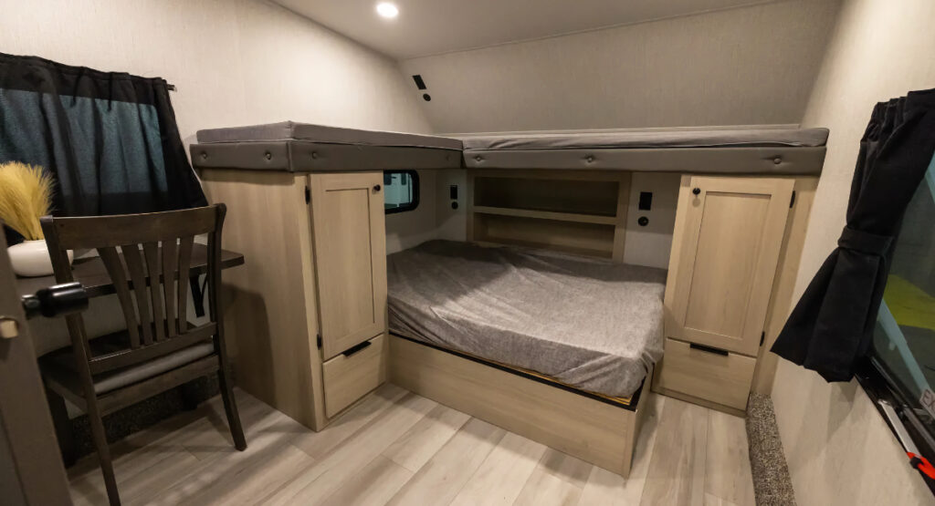 RV Profile: A Look Inside the Forest River Cardinal 35FUN - RV.com