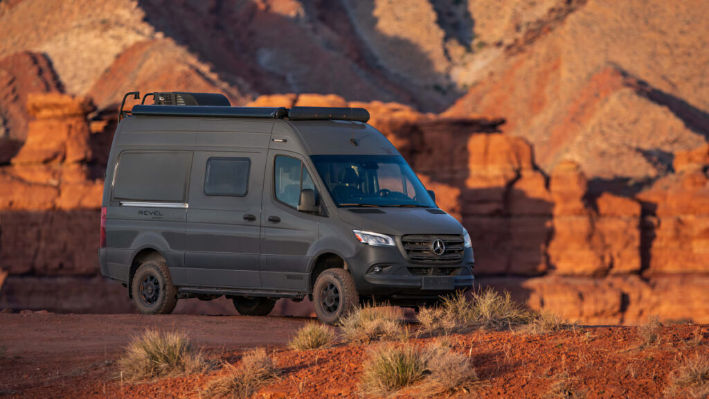 These are the Best RVs for Desert Camping