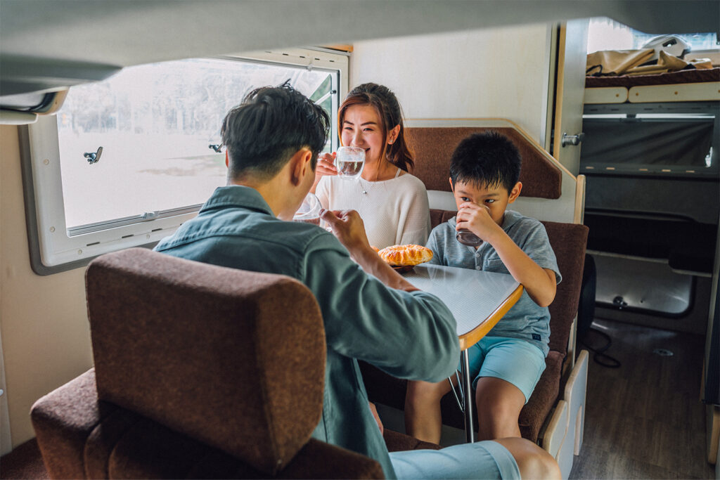 The Complete Guide to Full-Time Family RVing - RV.com